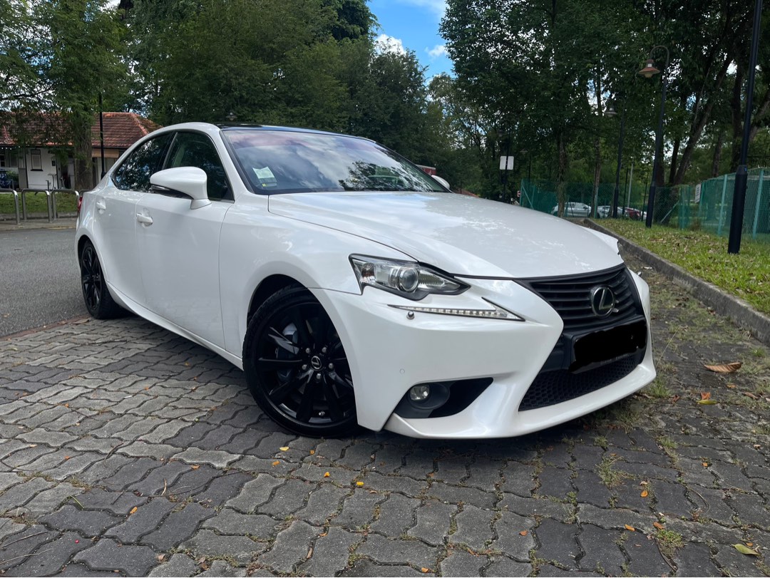 Lexus IS Turbo IS200t 2.0 Executive (A), Cars, Used Cars on Carousell