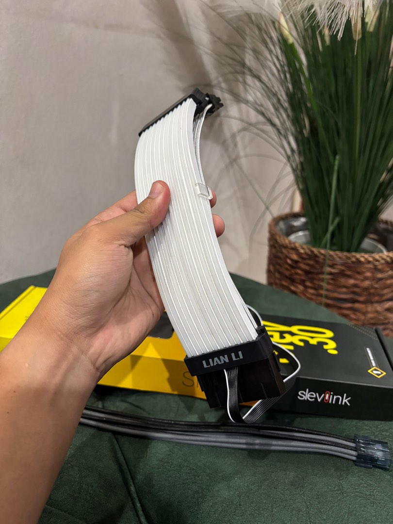 Lian Li Streamer Plus 24 PIN ARGB, Computers & Tech, Parts ...