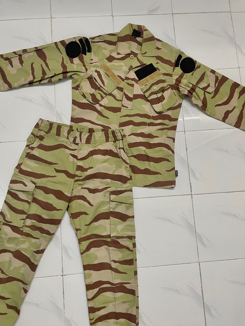 Army Camo Combat Uniform, Men's Fashion, Coats, Jackets and Outerwear ...