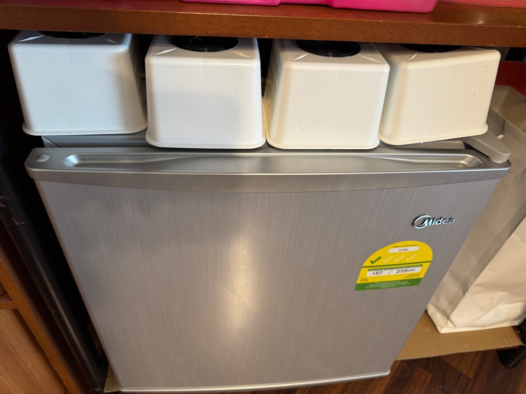 Midea Mini Fridge, TV & Home Appliances, Kitchen Appliances ...