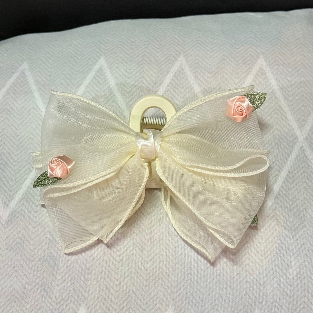 Miniso Ribbon Bow Flower Claw Clip, Women's Fashion, Watches ...