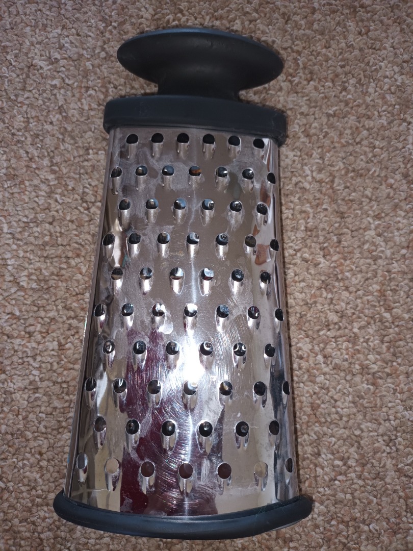 Oneida Stainless Steel Grater, Furniture & Home Living, Kitchenware ...