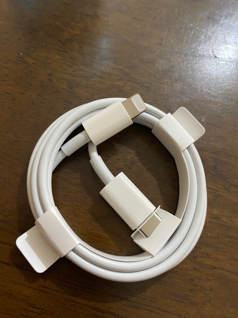 Original Apple lightning cable, Mobile Phones & Gadgets, Other Gadgets ...