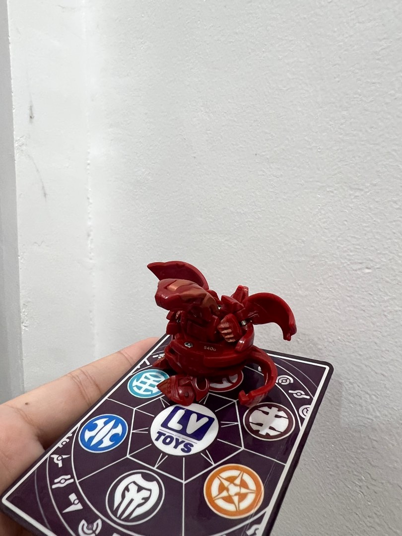 Pyrus Cross Dragonoid (Spins) Bakugan, Hobbies & Toys, Toys & Games on ...