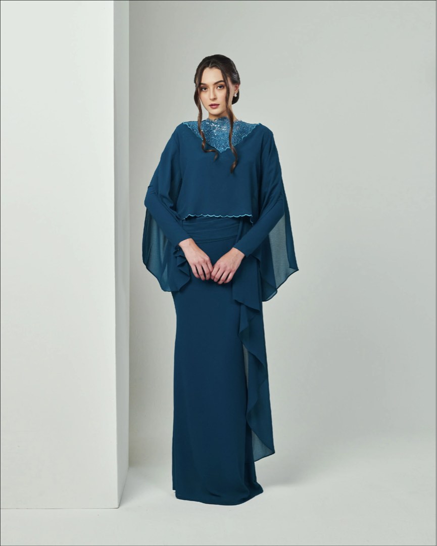 Qiszar Raya Danikha Maharanee Teal Blue, Women's Fashion, Muslimah ...