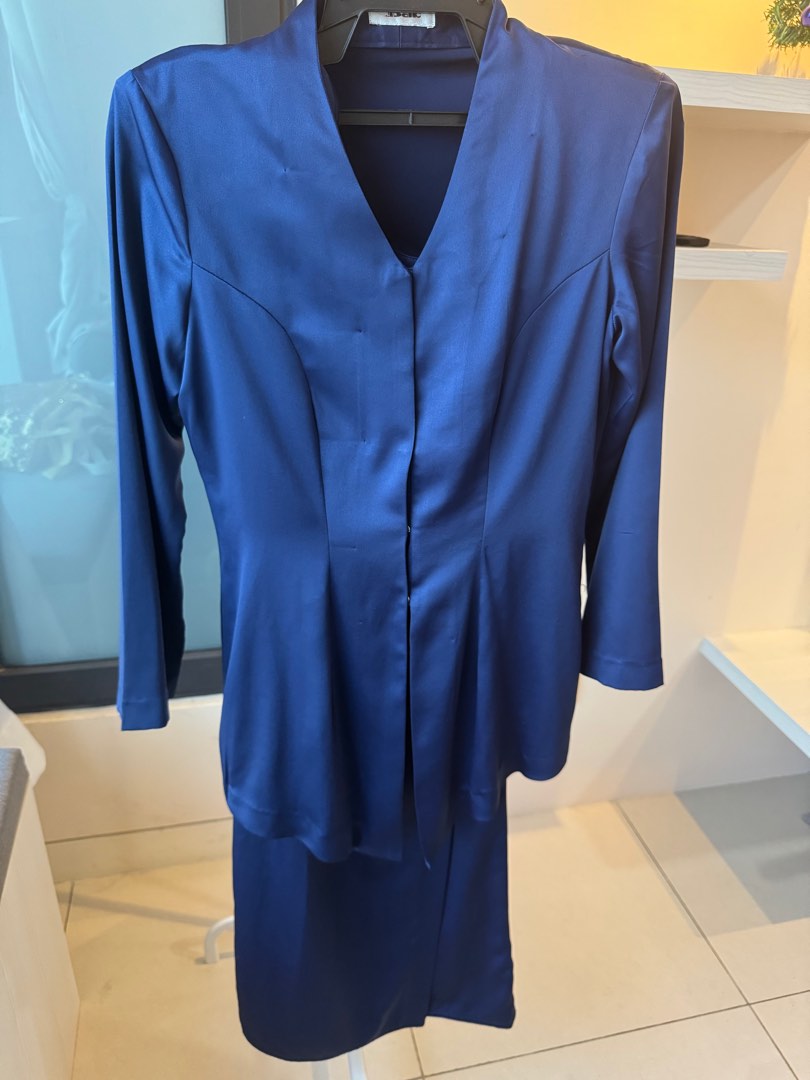 RAYA DEAL: (M-L) navy blue silk/satin baju kebaya modern, Women's ...