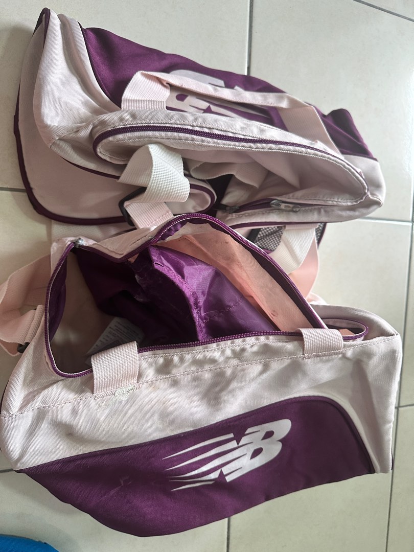 Rusted Zip Bag. (Defect) NEW BALANCE SM TRAINING DAY DUFFEL . Gym bag ...