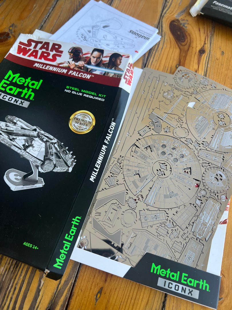 Star Wars earth iconx millenium falcon, Hobbies & Toys, Toys & Games on ...