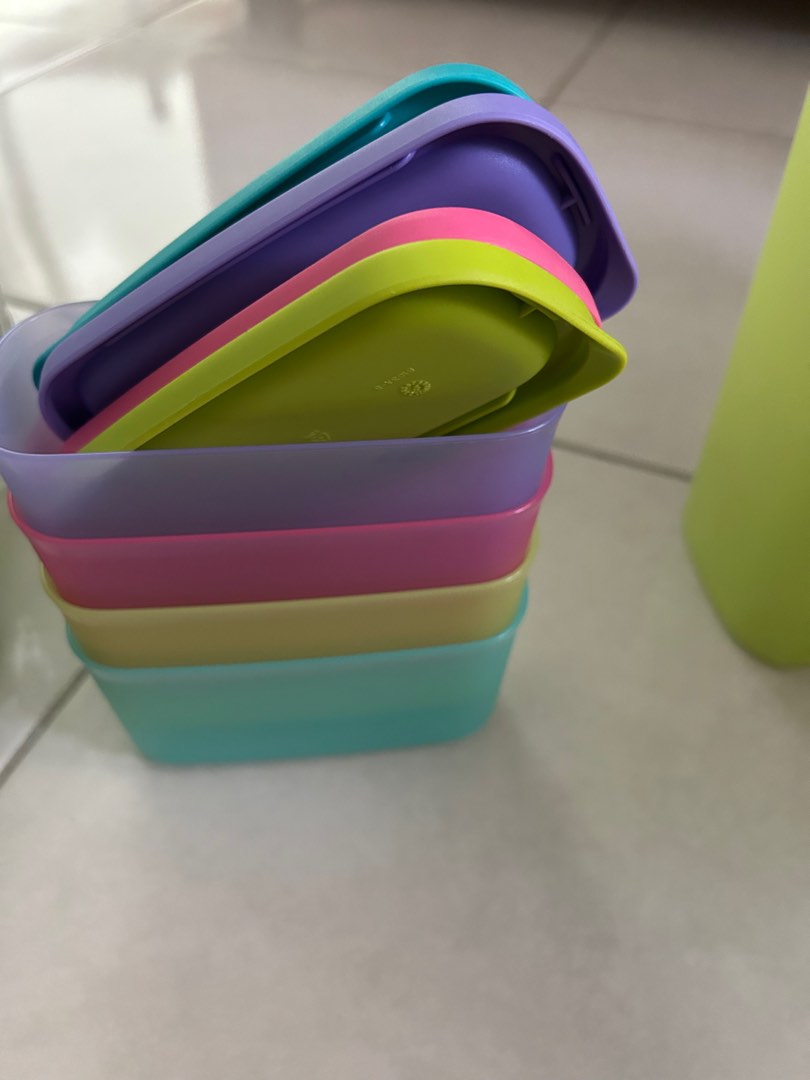 Tupperware Bekas Kecil, Furniture & Home Living, Kitchenware ...