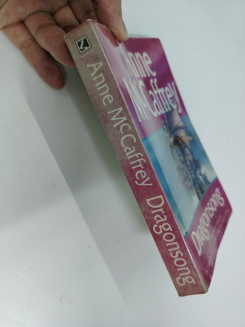 [Used] Dragonsong (Harper Hall of Pern #1) by Anne McCaffrey (Sci-Fi Fantasy / Dragons ...