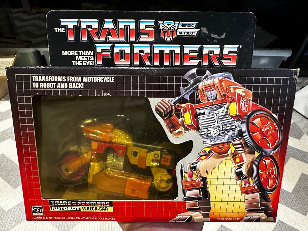 Vintage G1 Transformers Wreck-gar Autobot Junkion MIB, Hobbies & Toys ...