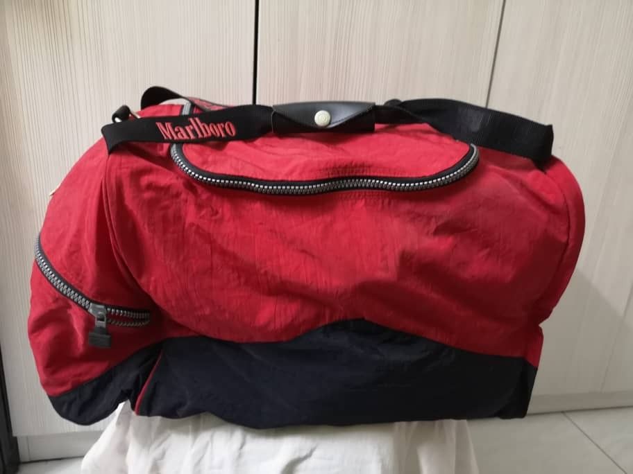 Vintage Marl B0r0 Duffle Bag, Men's Fashion, Bags, Belt bags, Clutches and Pouches on Carousell