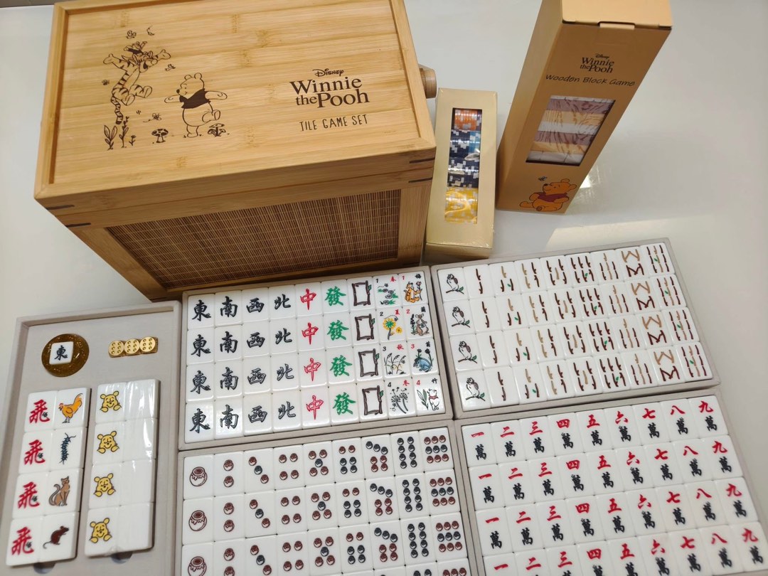 Winnie the Pooh Mahjong set, Hobbies & Toys, Memorabilia & Collectibles ...