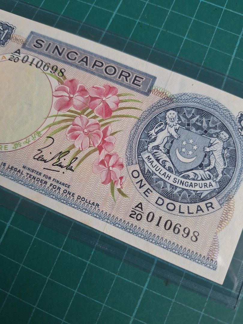 01-06-98 Birthday Date Lks signed $1 orchid series Singapore currency ...