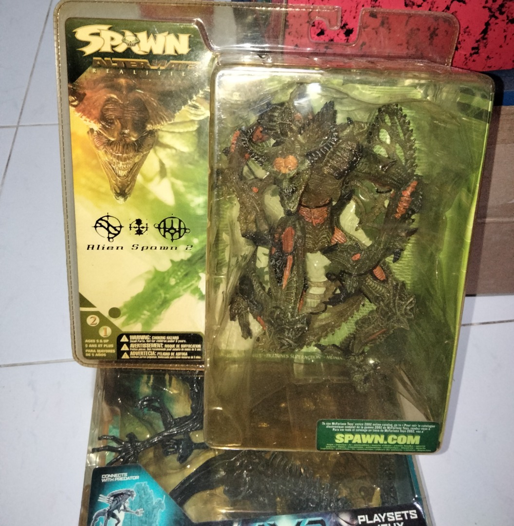 Alien Spawn Vs Alien Queen $30 for 2 bundle deal, Hobbies & Toys, Toys & Games on Carousell