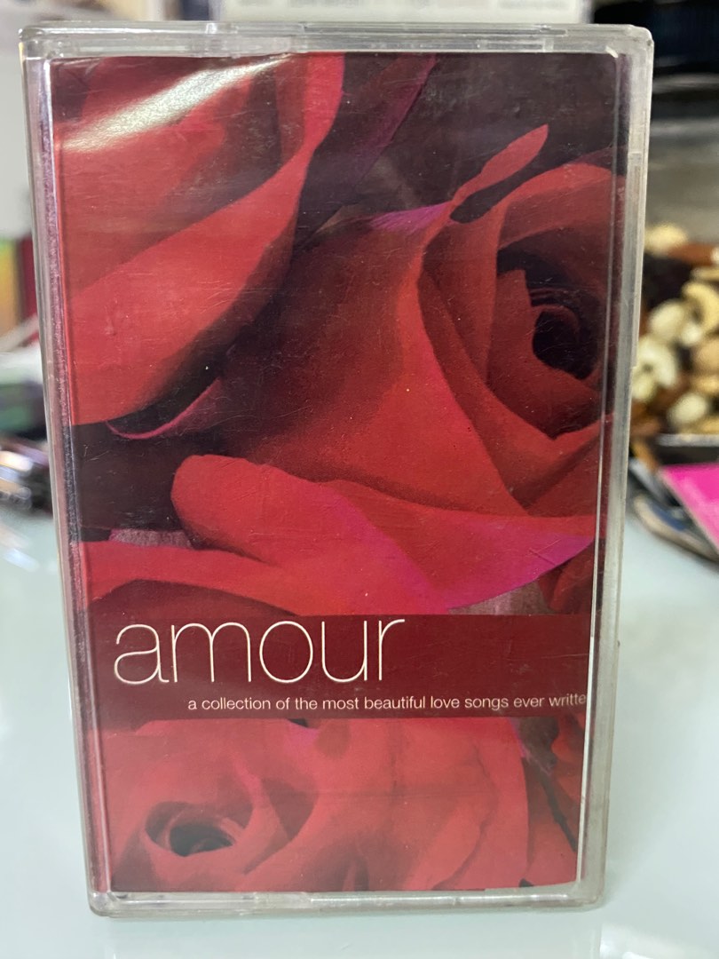 Amour a collection of the most beautiful love songs ever written - Bee ...