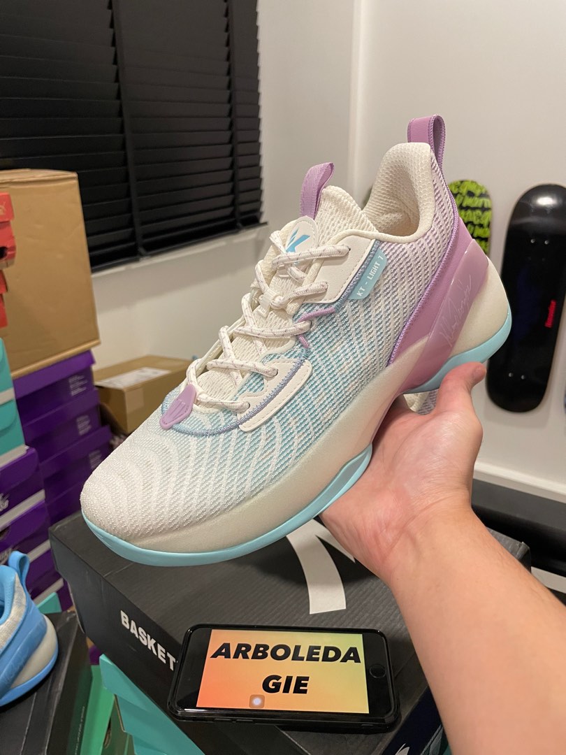 anta kt7 light, Men's Fashion, Footwear, Sneakers on Carousell