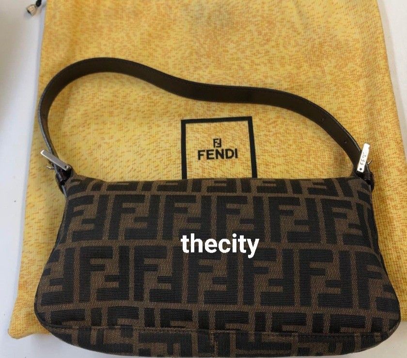AUTHENTIC VINTAGE OLD FENDI SHOULDER POCHETTE BAG - USED, Luxury, Bags ...