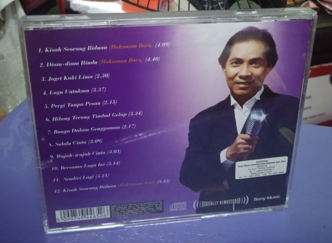 Cd Dhalan Zainuddin - Koleksi Terbaik, Hobbies & Toys, Music & Media ...