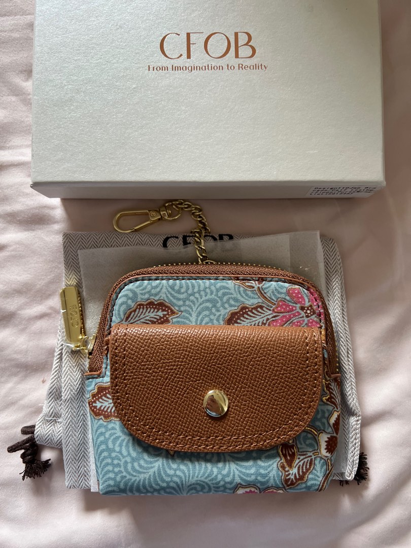 CFOB Calf Leather Zipper Purse, Women's Fashion, Bags & Wallets, Purses ...