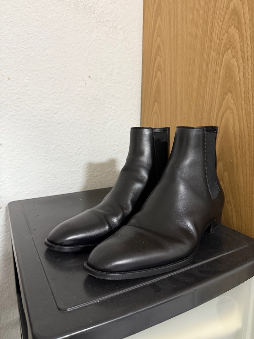 chelsea wyatt boots ysl, Luxury, Sneakers & Footwear on Carousell