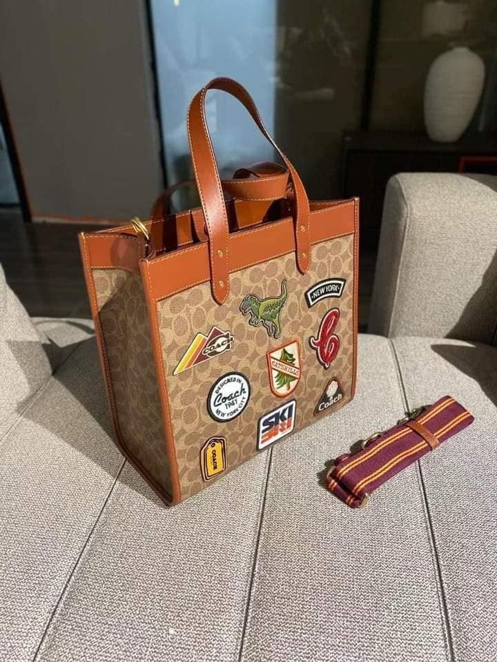 Coach Field Tote In Signature Canvas With Patches C6846, Luxury, Bags ...