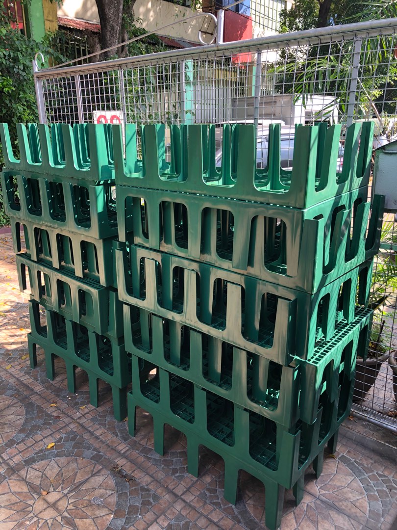 Elevated plastic matting, Pet Supplies, Homes & Other Pet Accessories ...