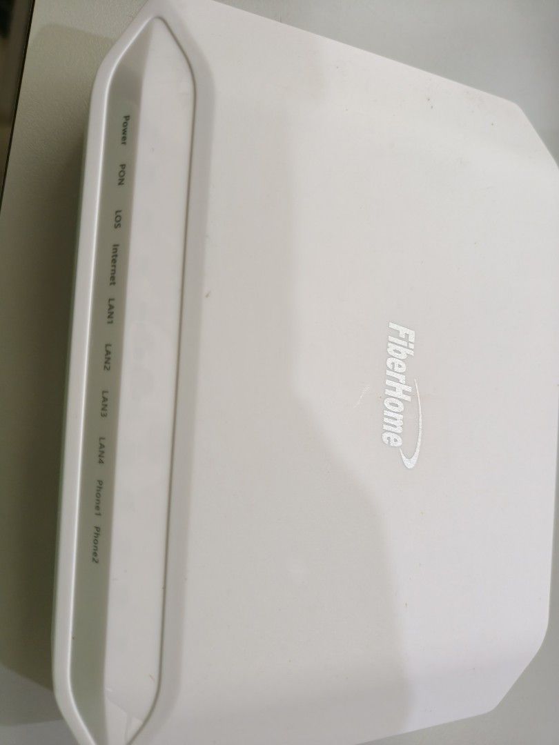 GPON fiberhome Wifi Terminal HG6240A, Computers & Tech, Parts ...