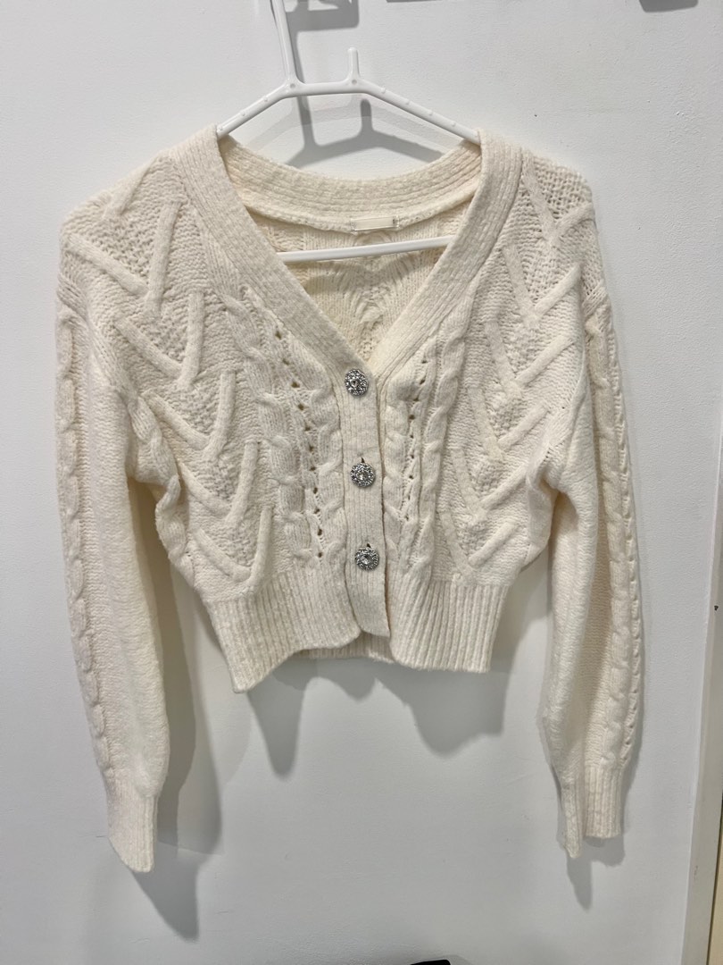 GU Knit Cardigan, Women's Fashion, Tops, Longsleeves on Carousell