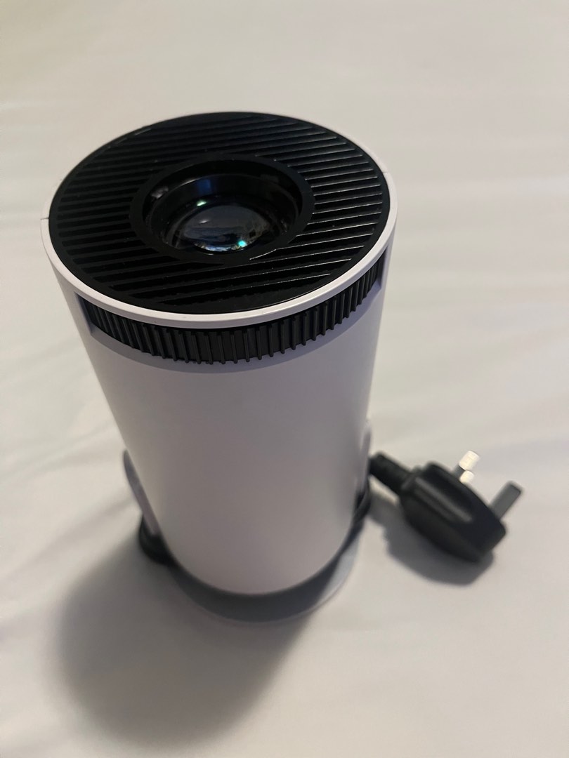 HY300 Mini Projector, TV & Home Appliances, TV & Entertainment ...