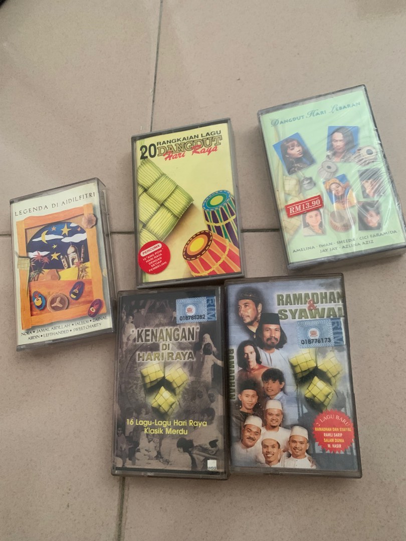 Kaset lagu hari raya, Hobbies & Toys, Music & Media, CDs & DVDs on Carousell