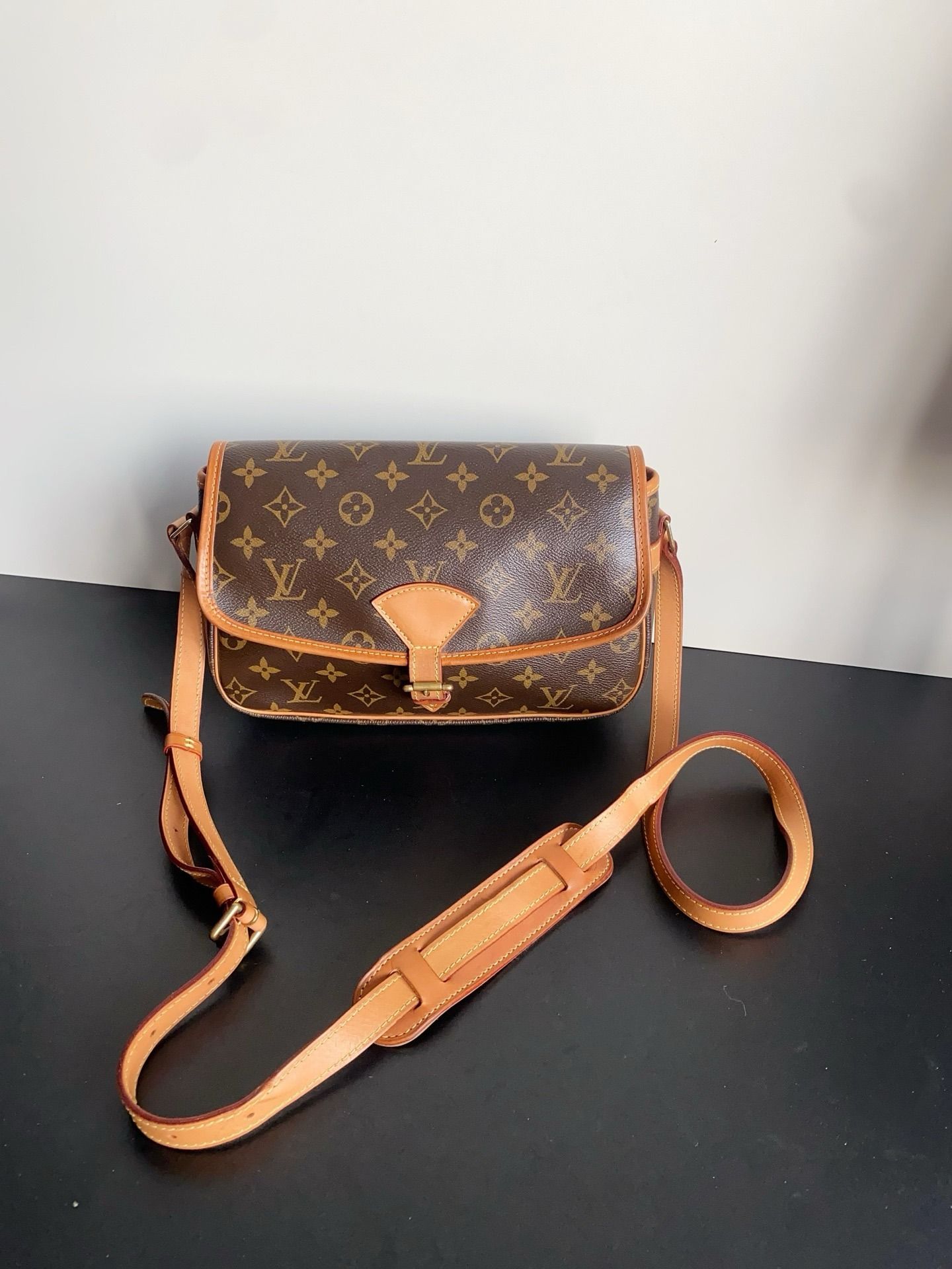 Louis Vuitton Vintage Sologne in Monogram, Luxury, Bags & Wallets on ...