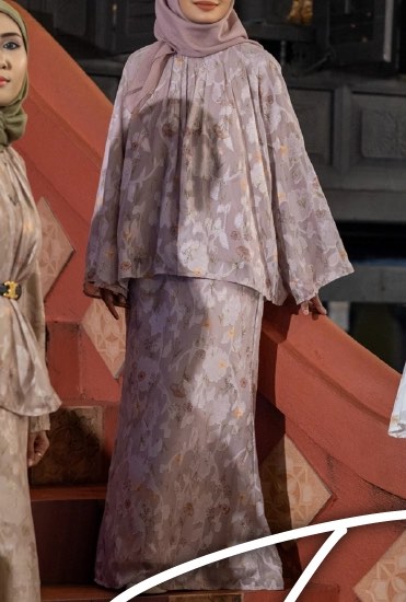 M&B MNB KURUNG TERATAI COLLECTION RAYA 2025, Women's Fashion, Muslimah ...