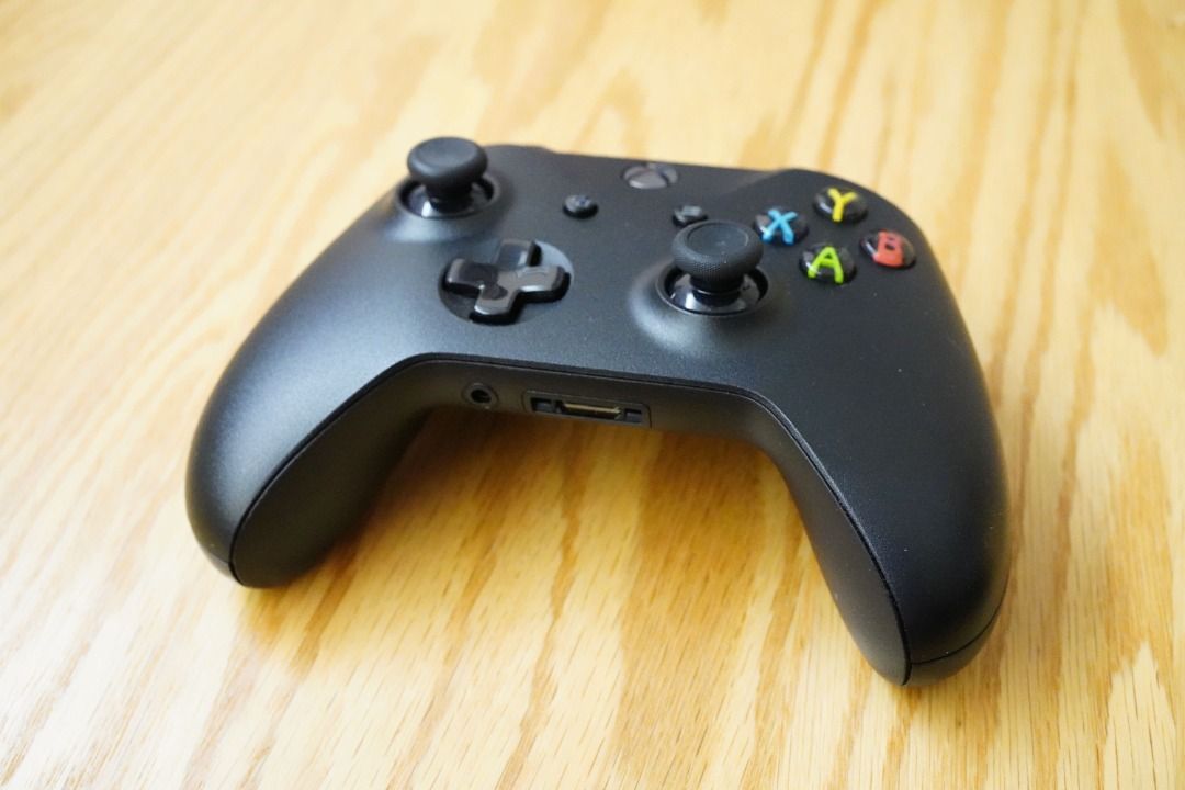 Microsoft 微軟Xbox 無線手掣 (連Windows 10無線轉接器) 黑色 Xbox Wireless Controller (With Window 10 Wireless ...