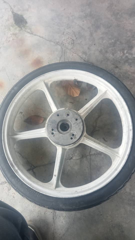 Motorcycle sport rim AR80 ori, Auto Accessories on Carousell