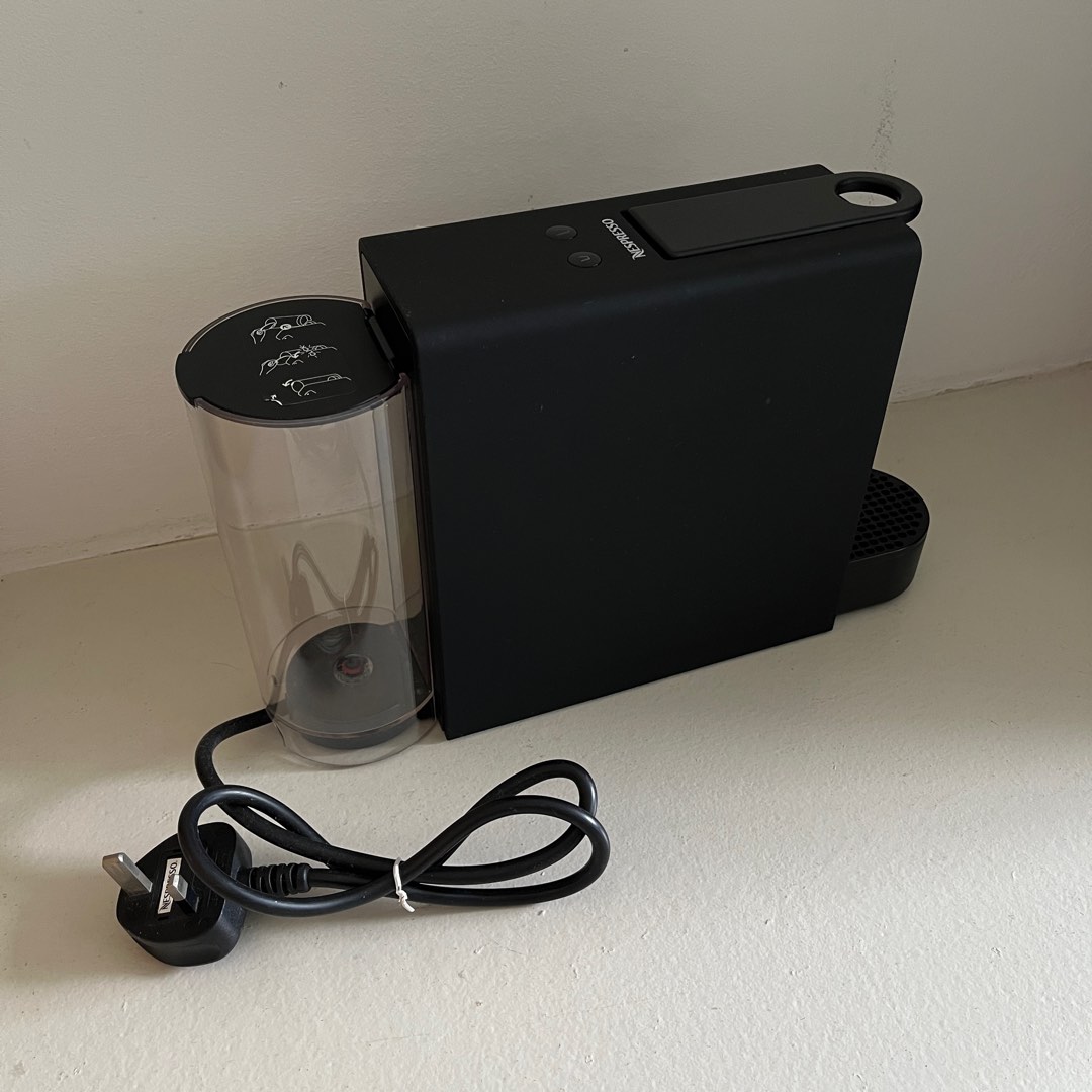 NESPRESSO ESSENZA MINI COFFEE MACHINE IN LIMITED EDITION MATTE BLACK ...