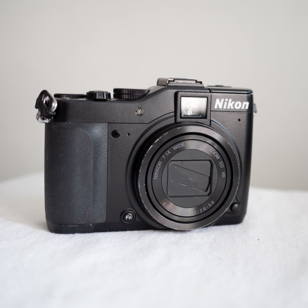 Nikon P7000 CCD Digicam, Photography, Cameras on Carousell