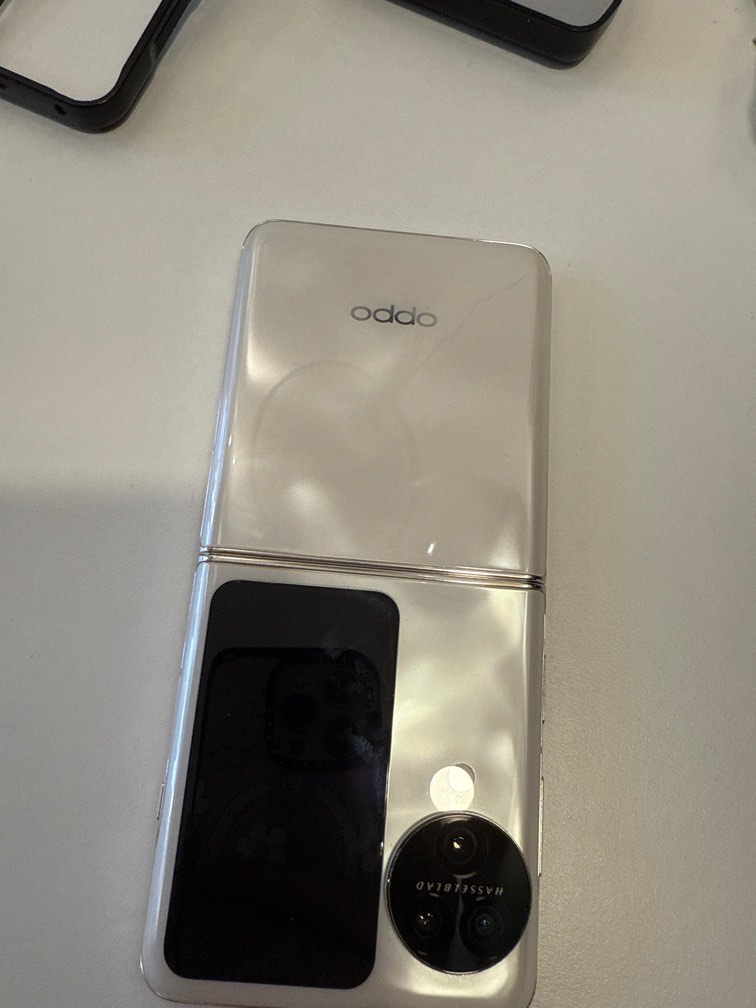 Oppo Find N3 Flip Cream Gold 256GB, Mobile Phones & Gadgets, Mobile ...