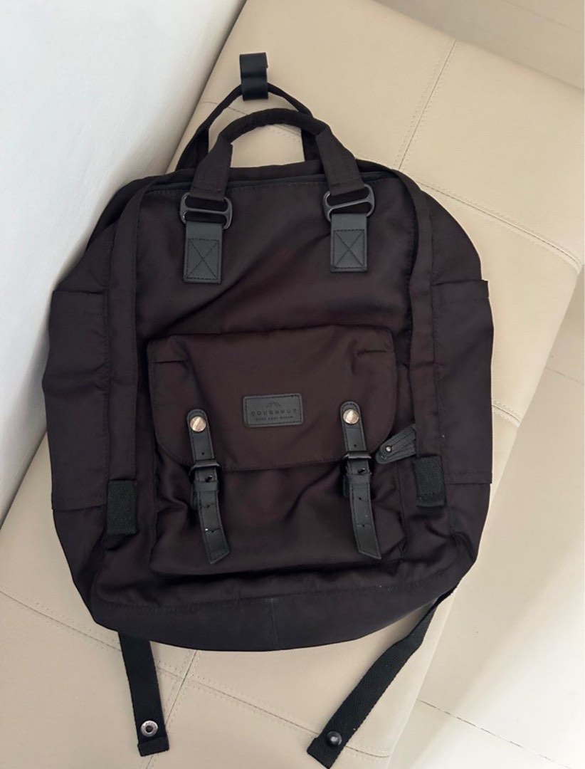 Original Doughnut Backpack in Black, Women's Fashion, Bags & Wallets ...