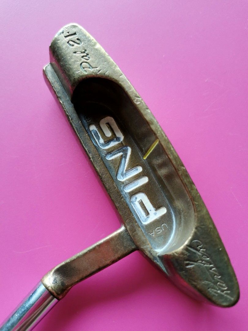 PING Pal 2F golf putter, Sports Equipment, Sports & Games, Golf on Carousell
