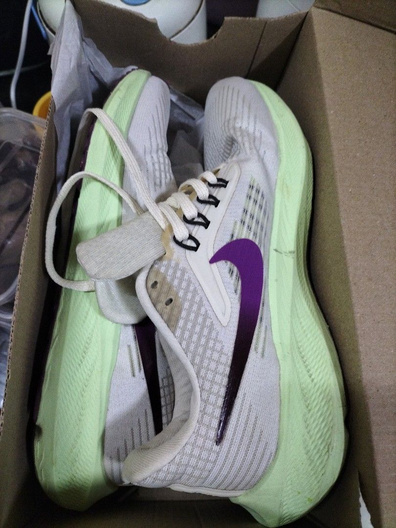 Sepatu adidas, Fesyen Pria, Sepatu , Sneakers di Carousell