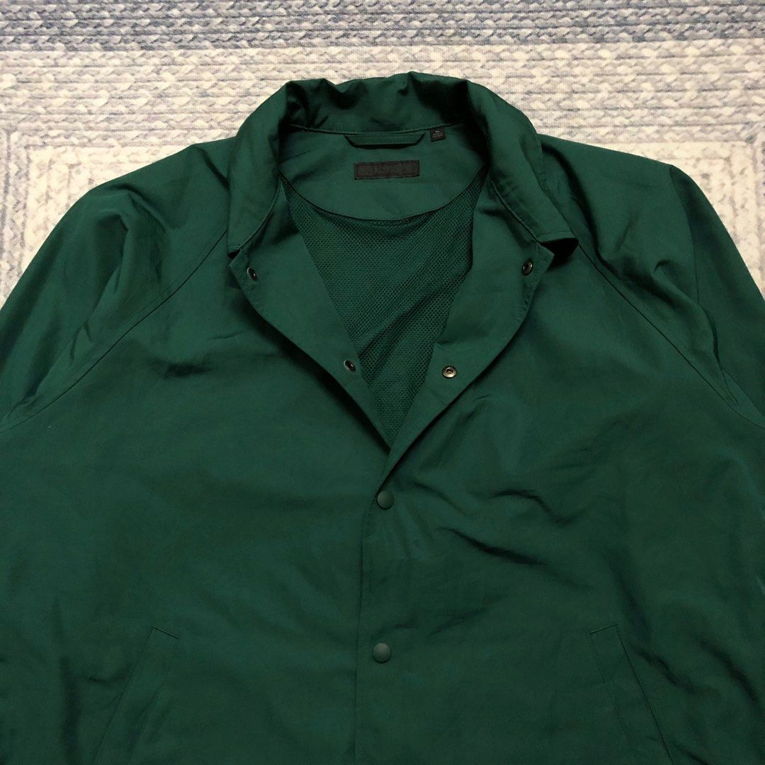 Uniqlo Emerald Green Coach Jacket, Men's Fashion, Coats, Jackets and ...