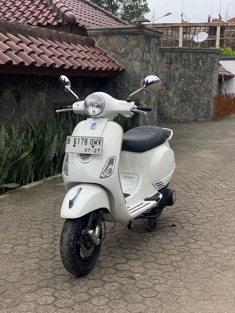 VESPA LX 150 2011 injeksi, Motor di Carousell