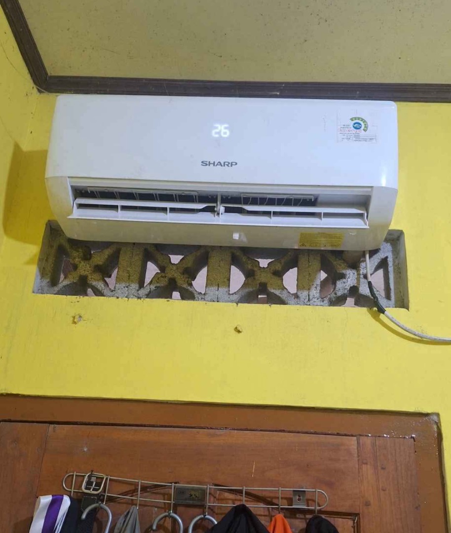 Ac sharp bekas, Perabotan Rumah di Carousell