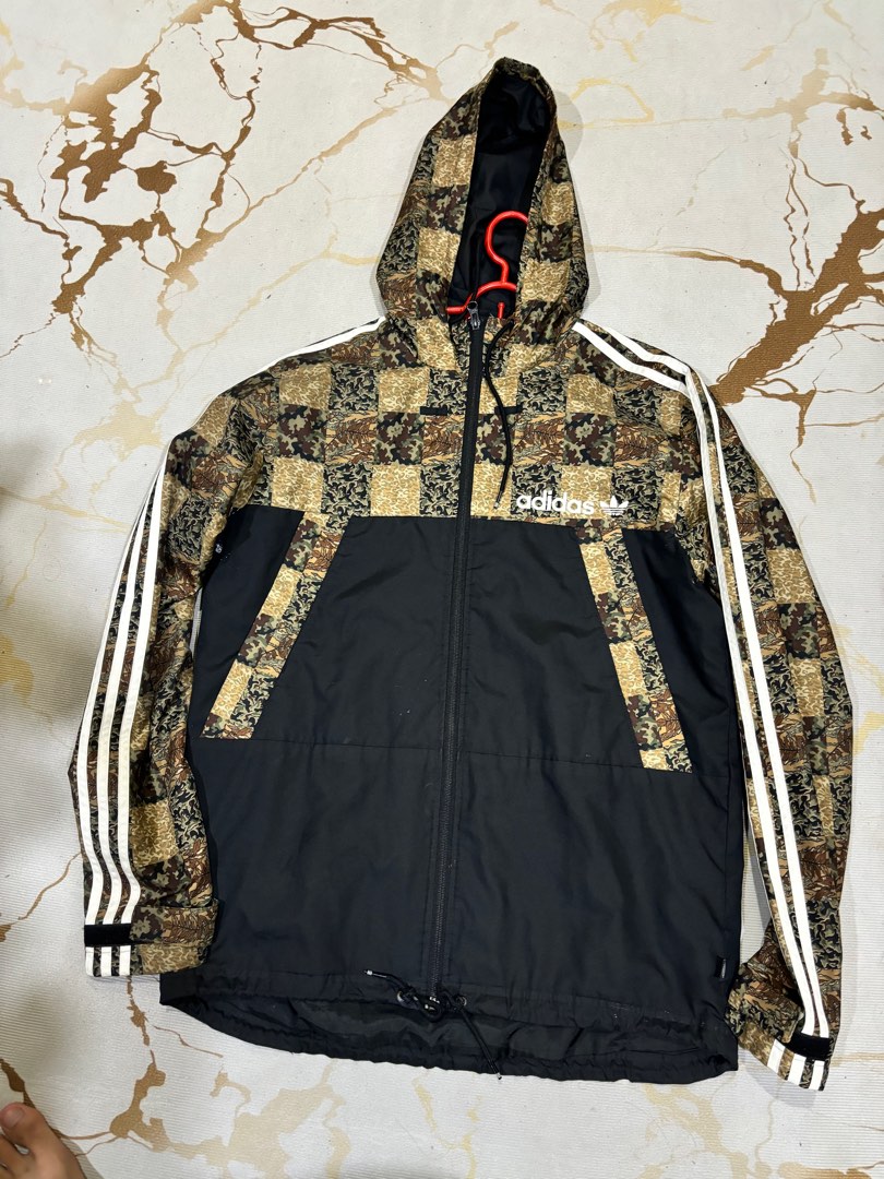 Adidas windbreaker batik, Men's Fashion, Coats, Jackets and Outerwear ...