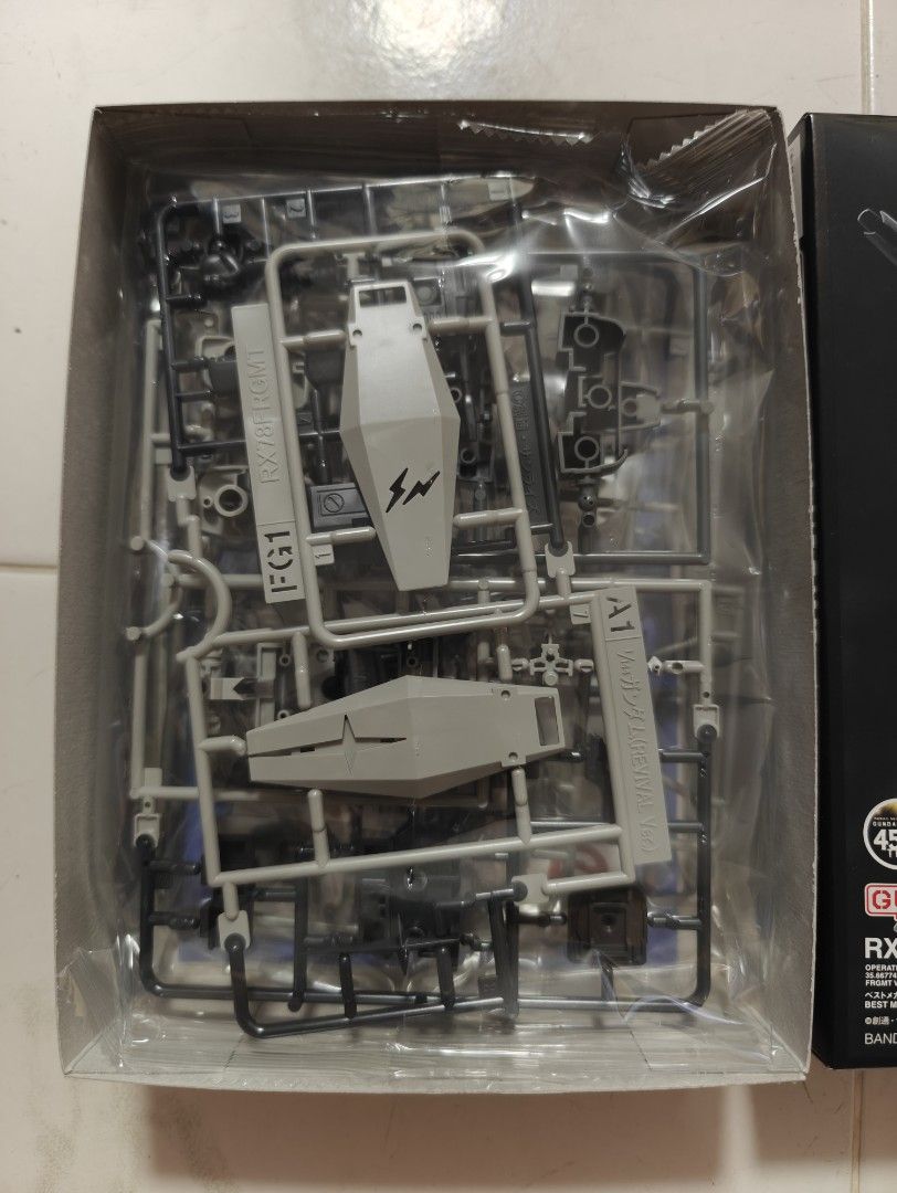 Bandai RX-78 FRGMT Gundam 1/144 Gunpla Limited Edition 45th Anniversary ...