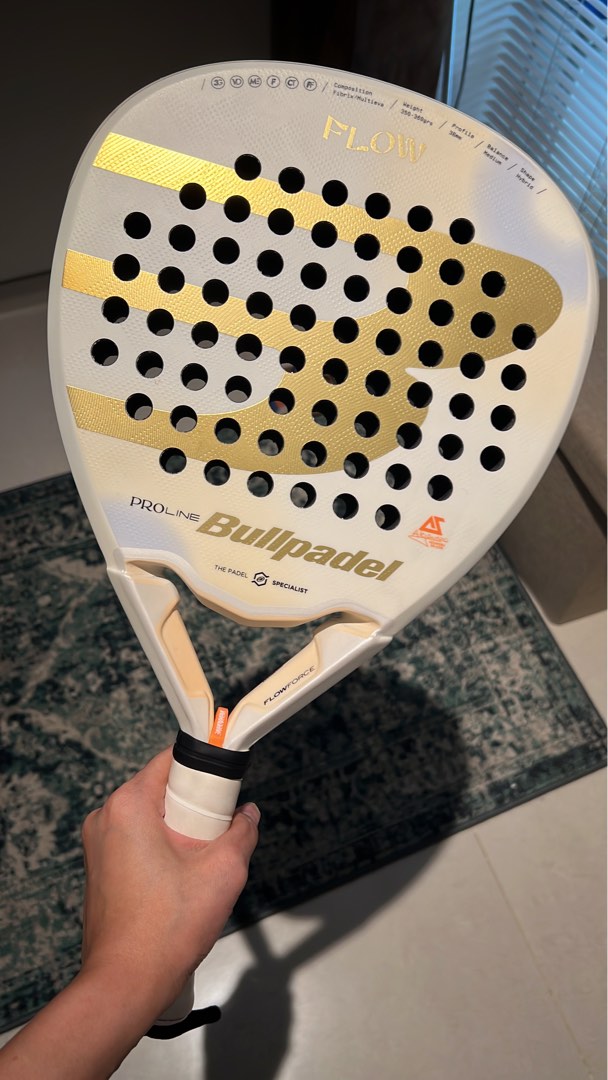 Bullpadel Flow Woman 24 Salazar padel racket, Olah Raga, Perlengkapan ...