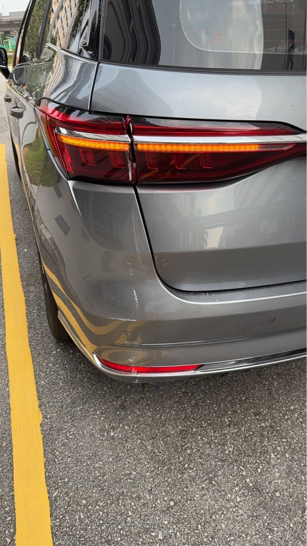 BYD m6 tail light replacement and dent repair, Car Accessories, Car ...