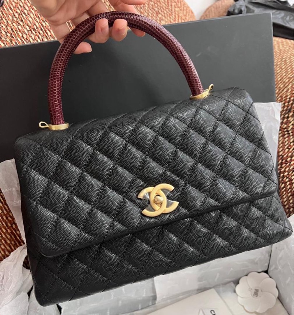 Chanel coco handle medium, Luxury, Bags & Wallets on Carousell