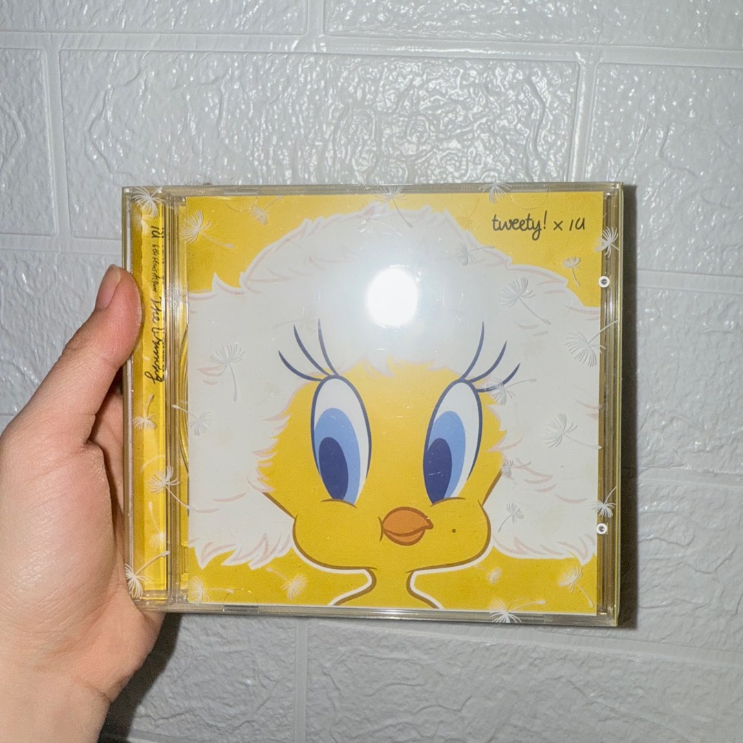 IU album 全新現貨 The Winning Tweety special ver., 興趣及遊戲, 收藏品及紀念品, 韓流 ...